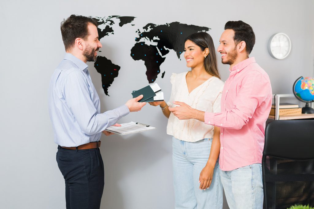 How to Pick a Travel Agent - Guru Blog